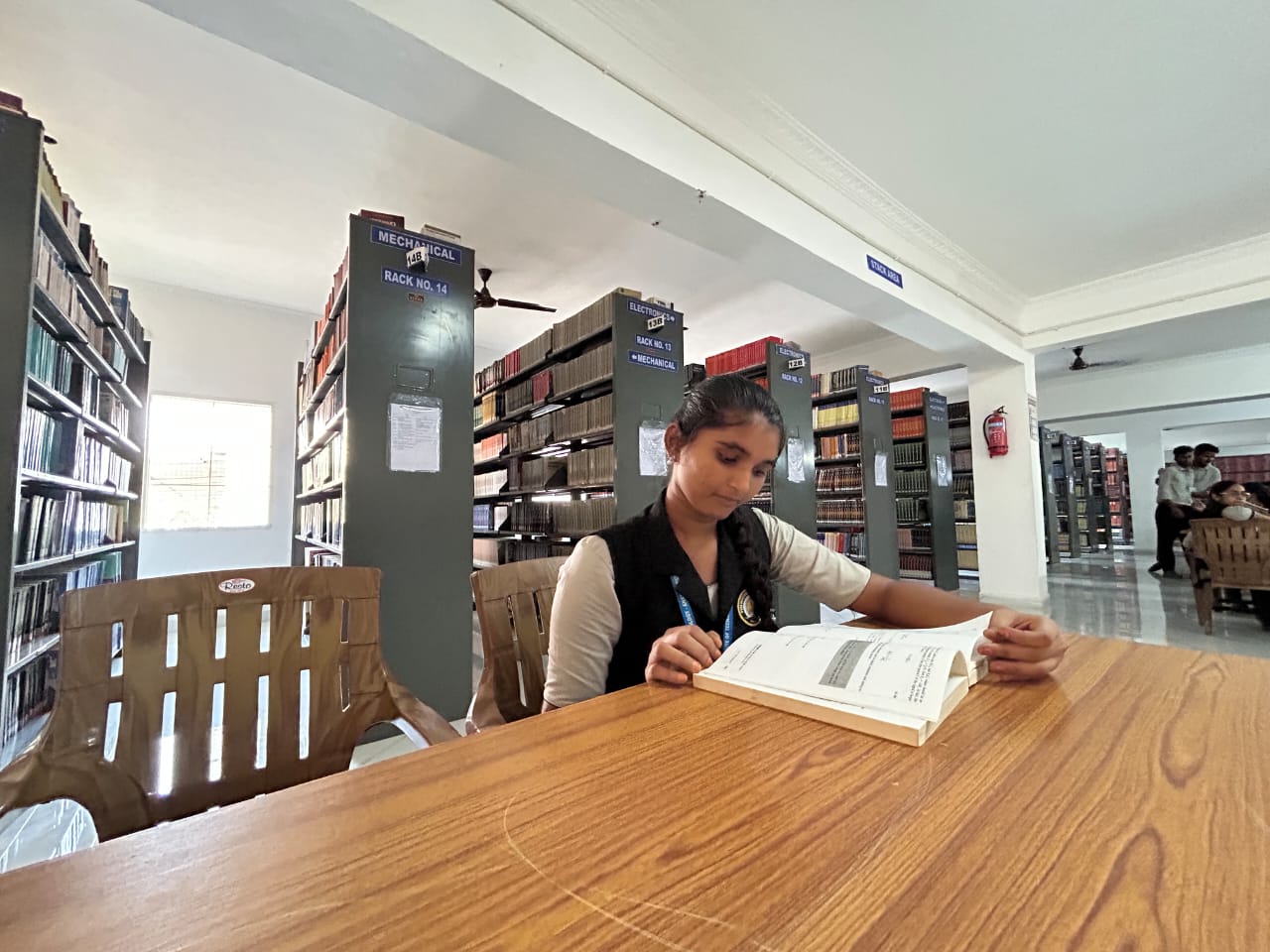 Central Library - PVKK Institute of Technology